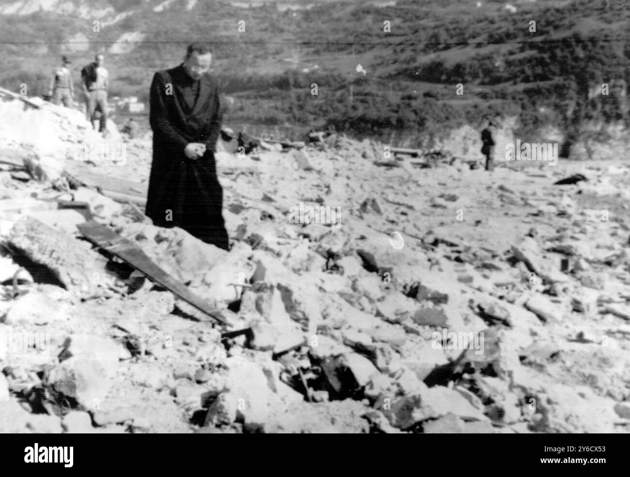 DAM DISASTER PRIEST PRAYS FOR VICTIMS IN BELLUNA, ITALY ; 11 OCTOBER ...
