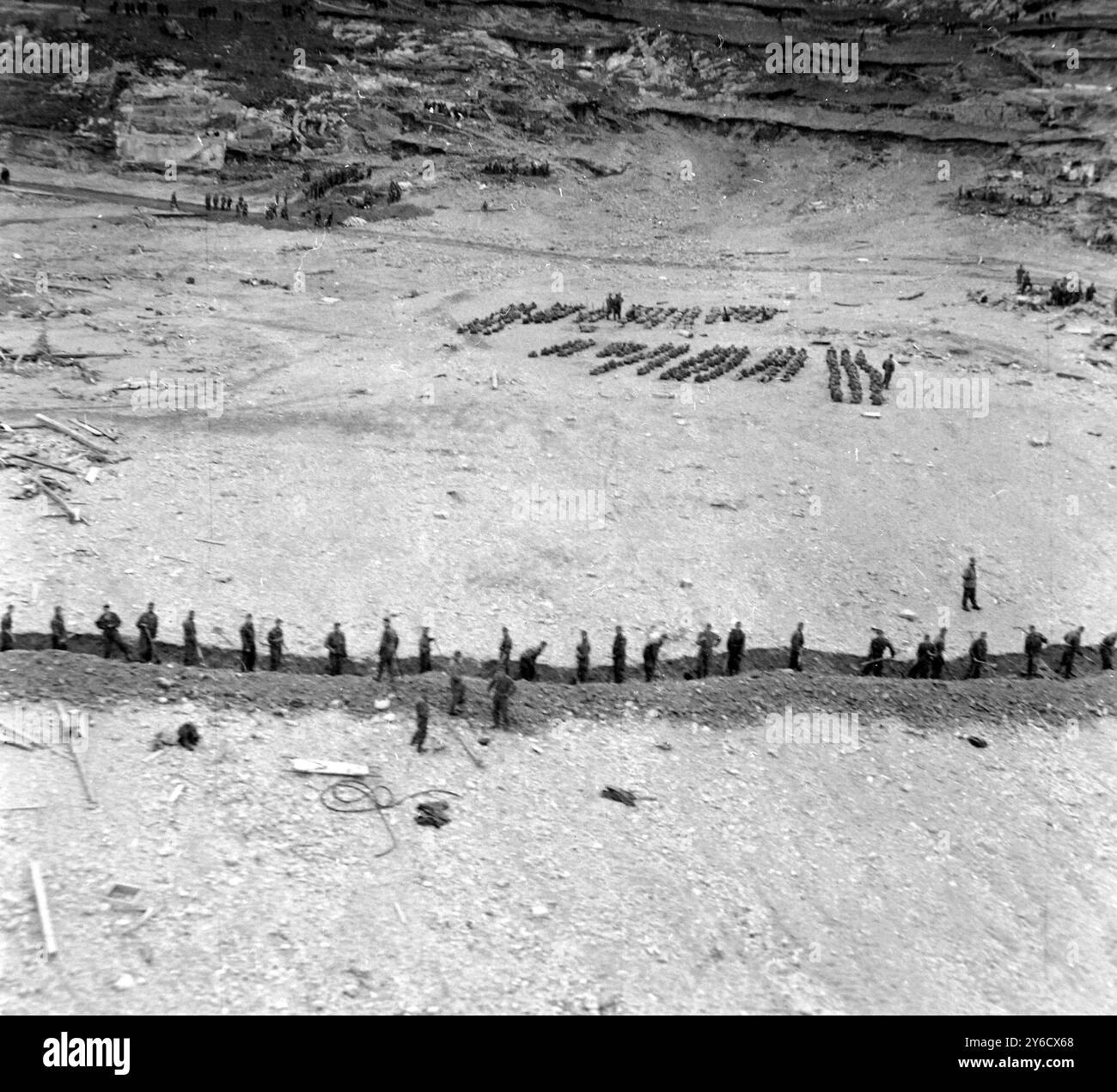 Dam bodies Black and White Stock Photos & Images - Alamy