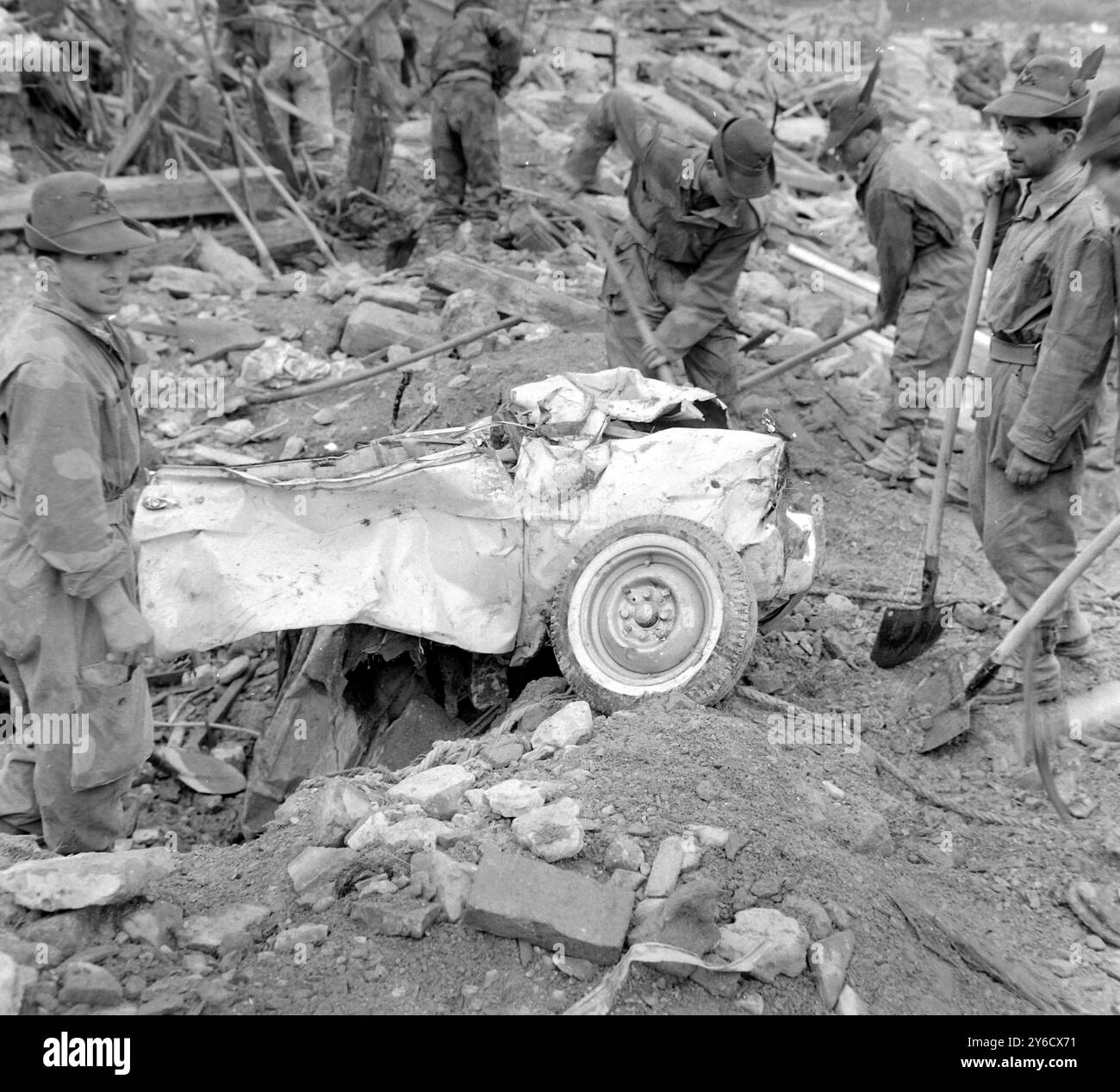 VAJONT DAM DISASTER IN LONGARONE, ITALY ; 11 OCTOBER 1963 Stock Photo ...