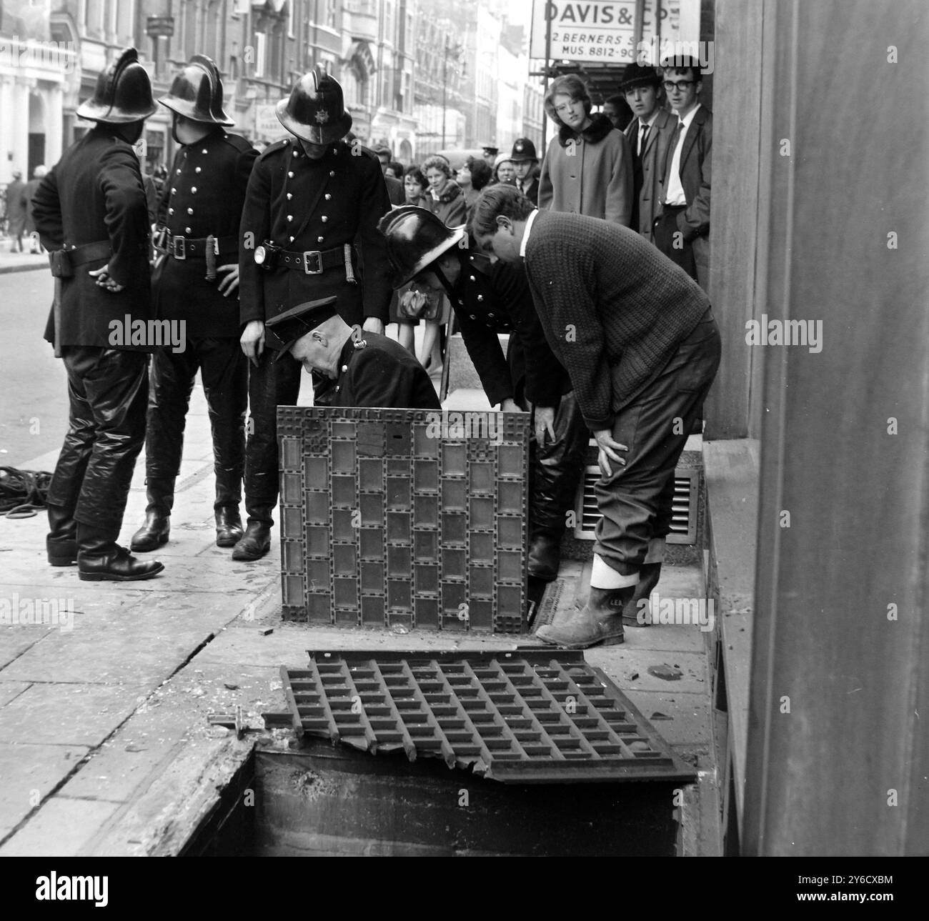 10 october 1963 Black and White Stock Photos & Images - Alamy