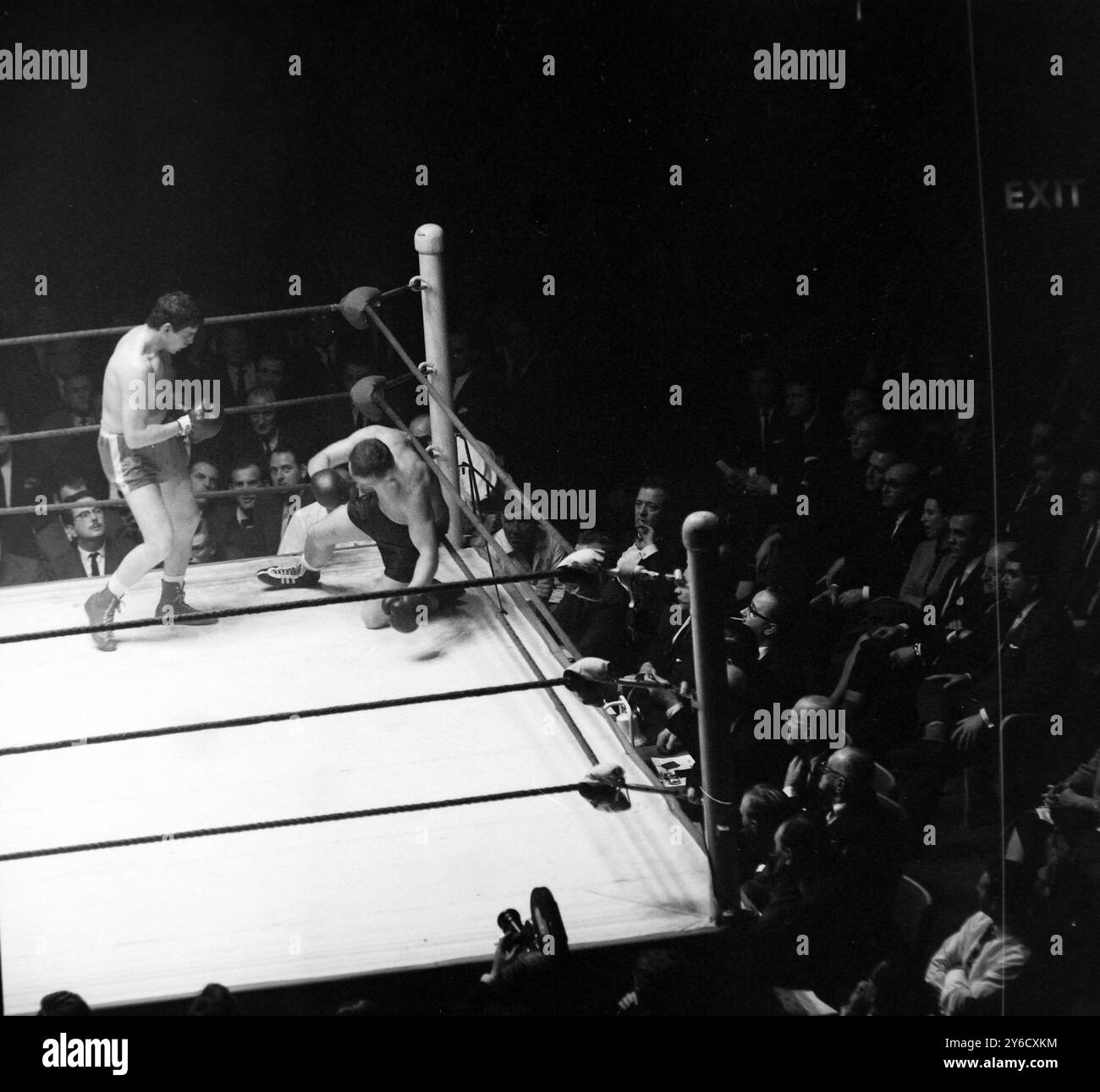 Terry downes boxing hi-res stock photography and images - Alamy Terry downes boxing hi-res stock photography and images - Alamy