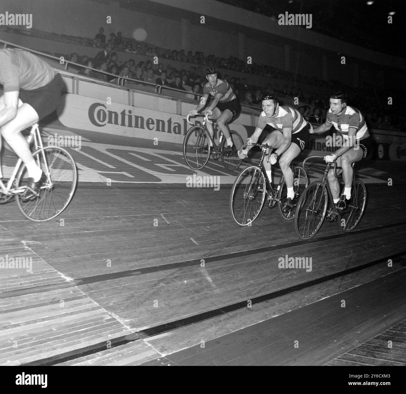 SIX DAYS CYCLE RACE IN BERLIN IN ACTION - LULL GILLEN WITH EHRENFRIED ...