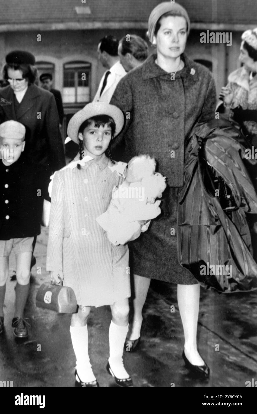 KING MAUREEN, PRINCESS CAROLINE, PRINCE ALBERT AND PRINCESS GRACE OF ...