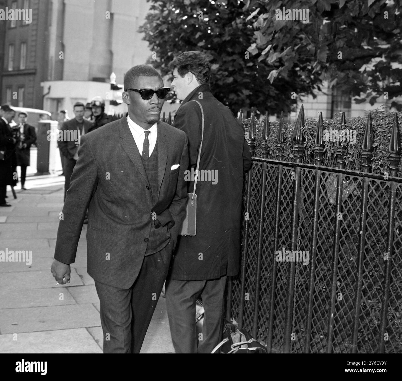 October 1960 appearance hi-res stock photography and images - Alamy