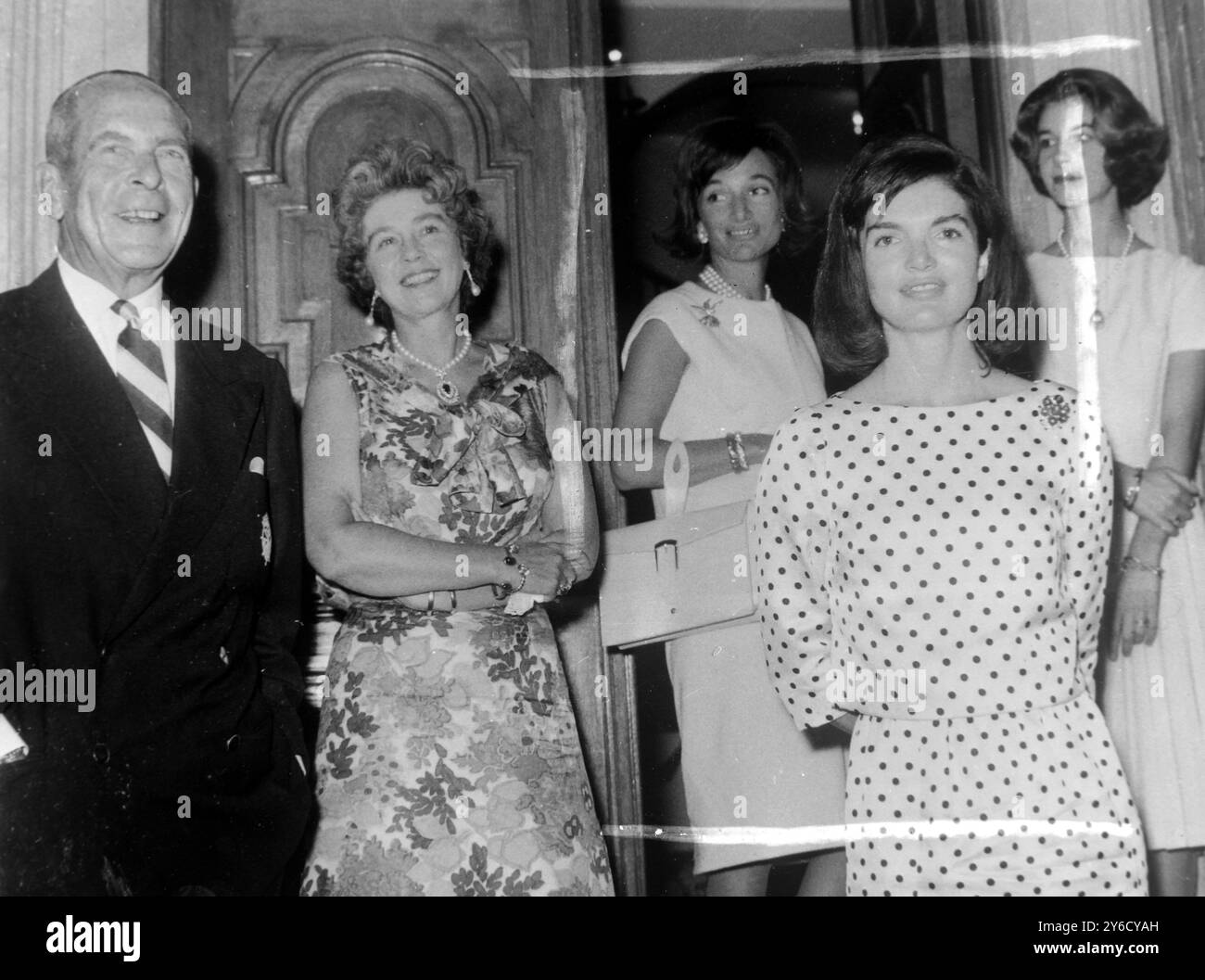 JACQUELINE JACKIE KENNEDY WITH PRINCESS LEE RADZIWILL AND QUEEN ...
