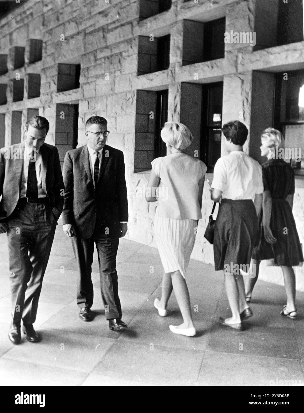 STANFORD UNIVERSITY IN CALIFORN USA - PRINCE WILLIAM OF GLOUCESTER ; 27 ...