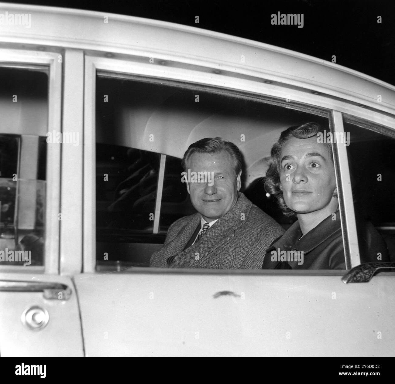GOVERNOR OF NEW YORK AND ROCKEFELLER'S WIFE MARY MURPHY ARRIVE IN ...