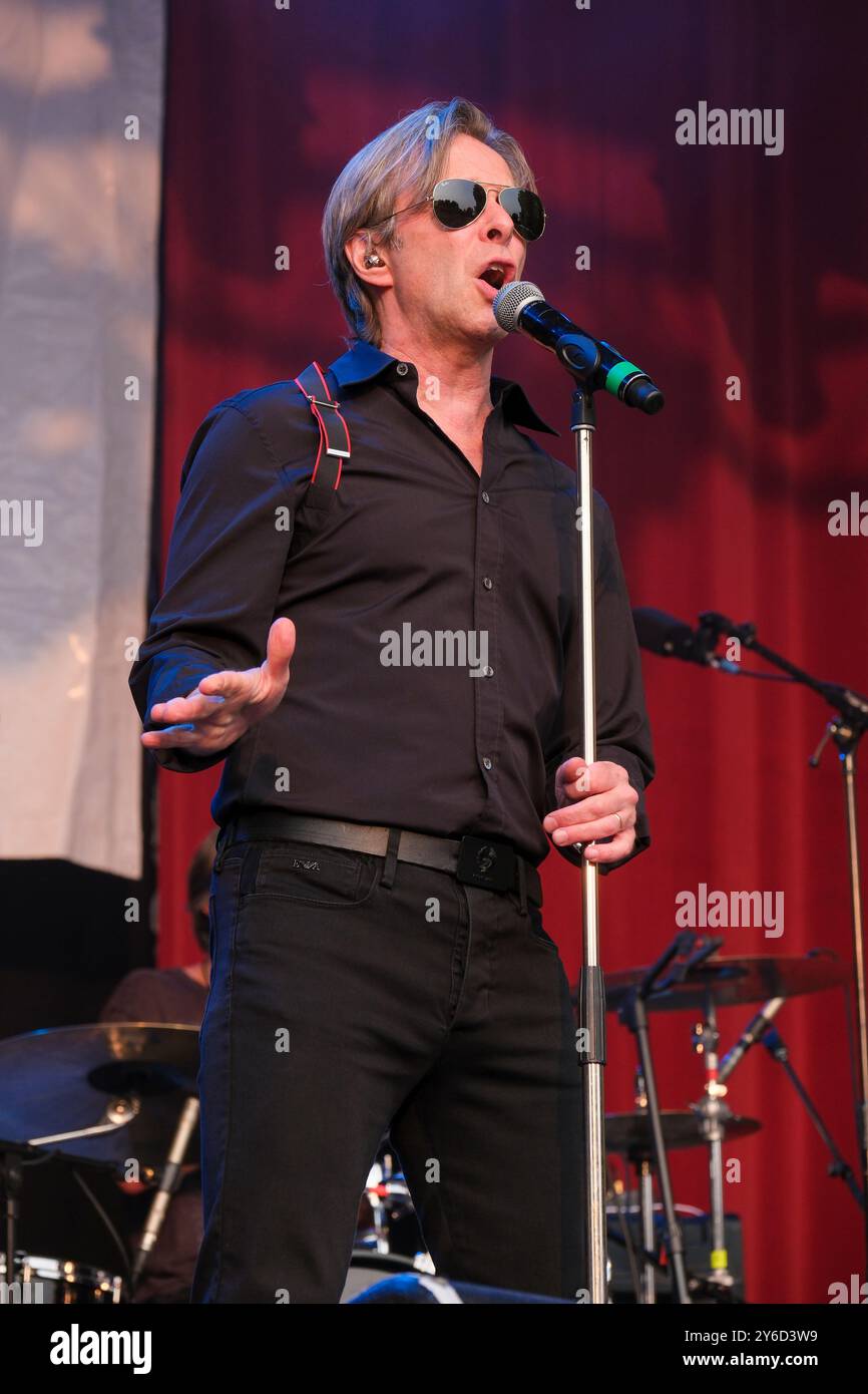 Clark Datchler of Johnny Hates Jazz performing at Weyfest festival ...