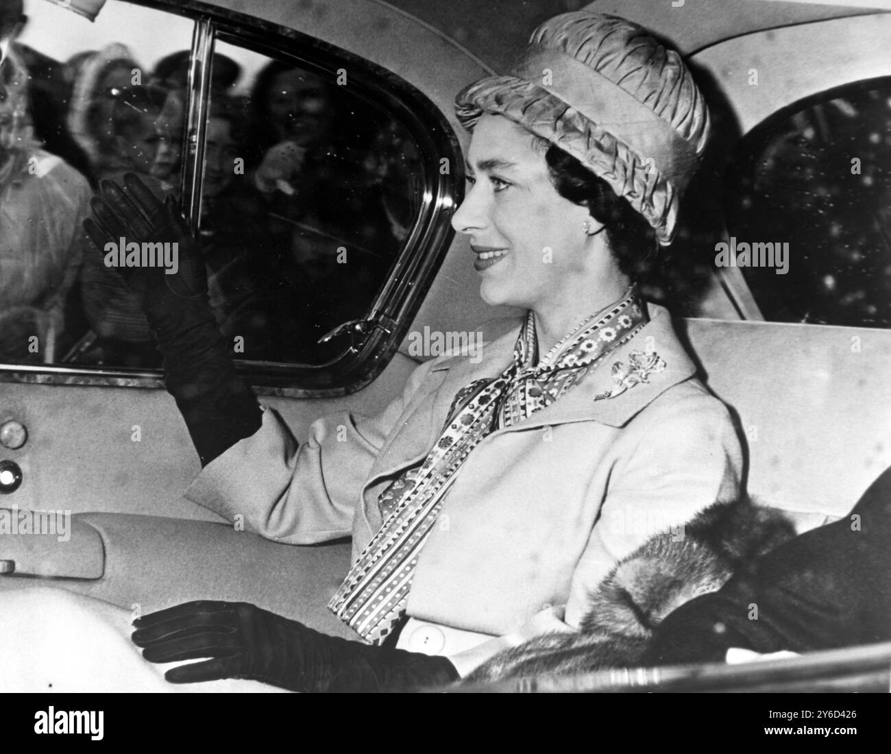 PRINCESS MARGARET ROSE SNOWDON DRIVING TO CHURCH IN CRATHIE, SCOTLAND ...