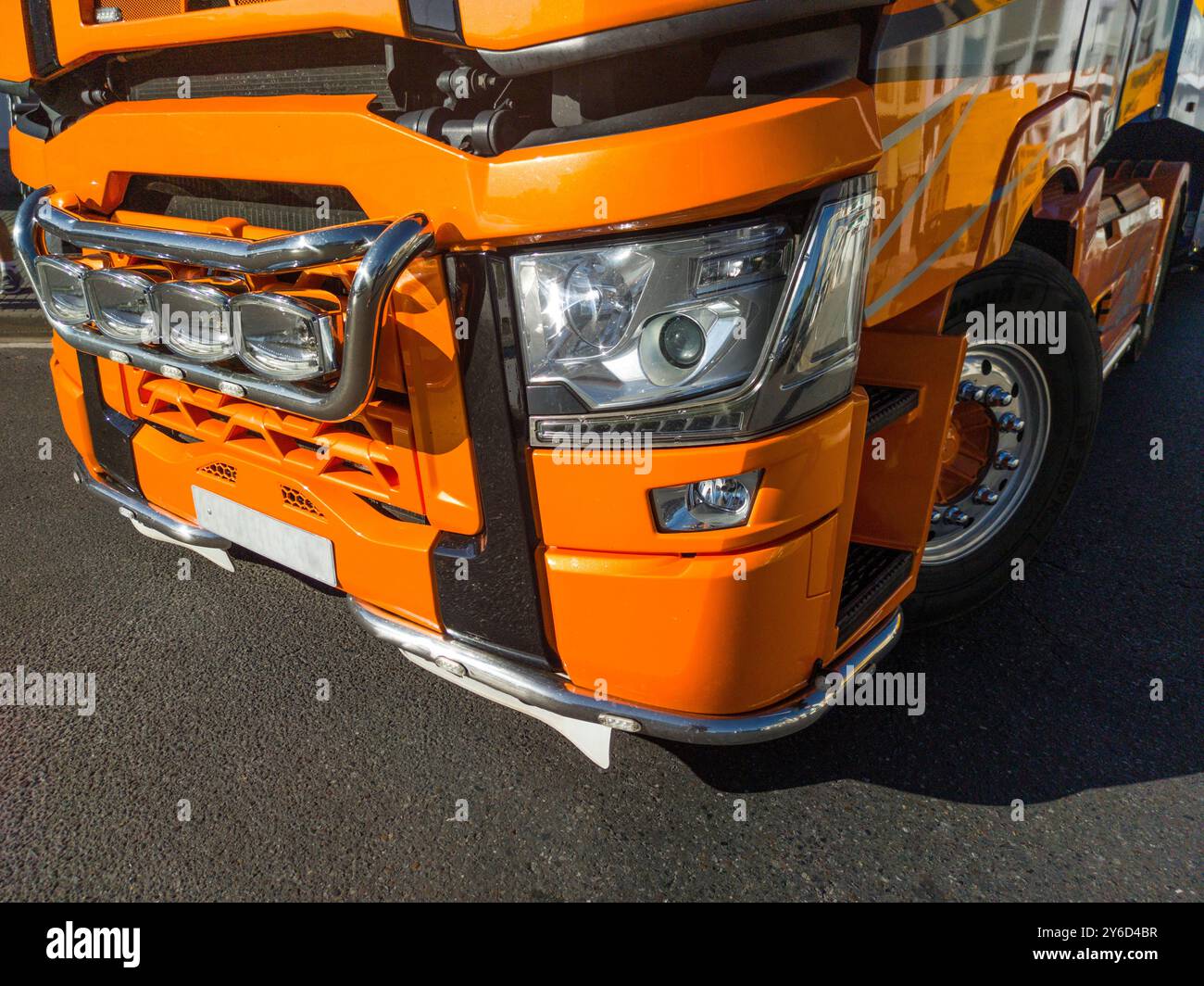 Heavy duty vehicule hi-res stock photography and images - Alamy