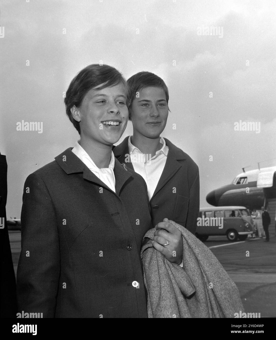 GERHARD SCHROEDER DAUGHTERS ANITA AND CHRISTINA AT LONDON AIRPORT ...