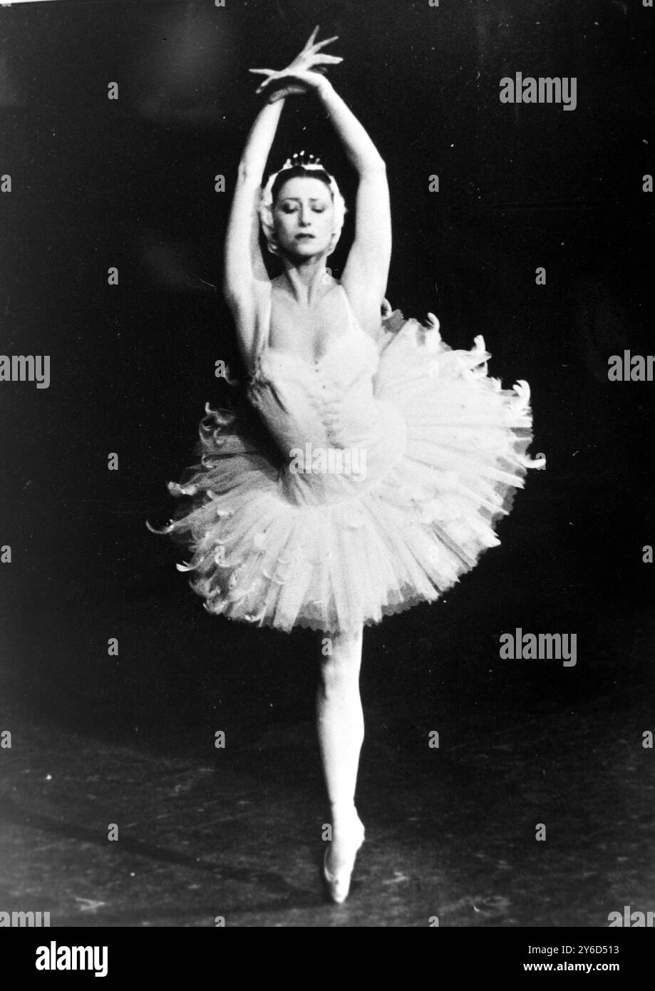 RUSSIAN BALLERINA MAJA PLISETSKAJA IN HELSINKI / ; 12 AUGUST 1963 Stock ...