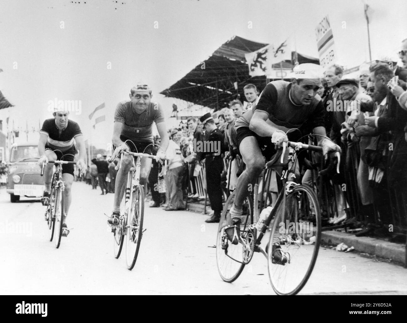 CYCLISTS ANGLADE OF FRANCE, ZILLIOTI AND SEAMUS ELLIOT IN RENAIX ...