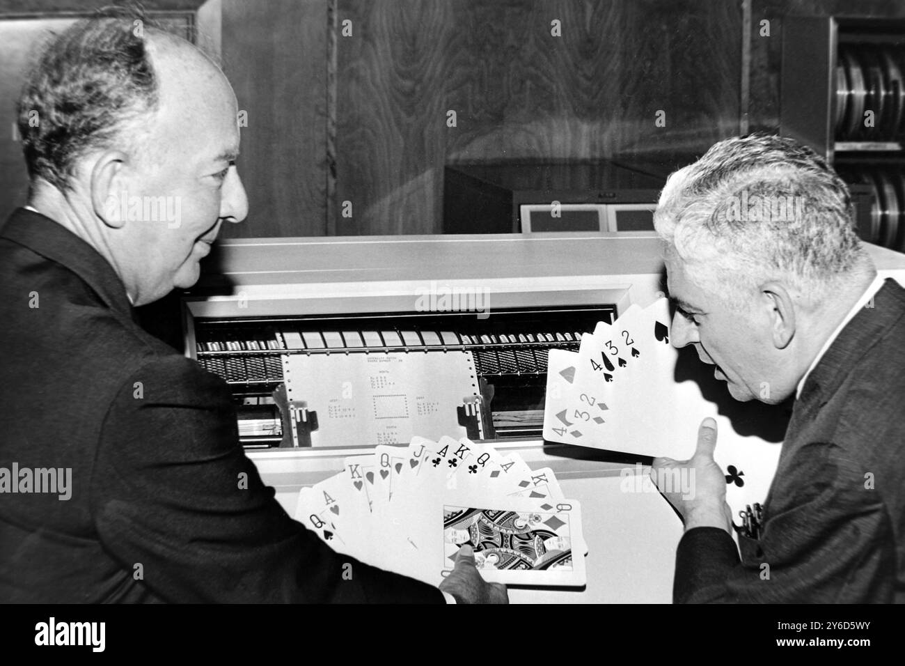 2 AUGUST 1963 JOHN GERBER WITH HOWARD SCHENKEN AND THE HONEYWELL 800 ...