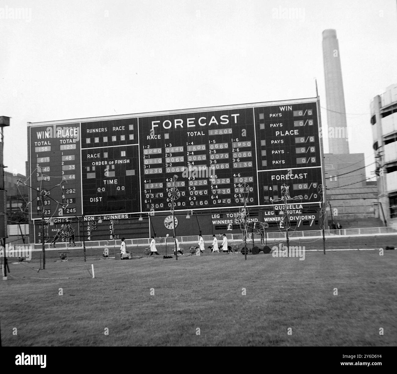 GREYHOUNDS RACE AT CLAPTON STADIUM IN LONDON ; 22 JULY 1963 Stock Photo ...