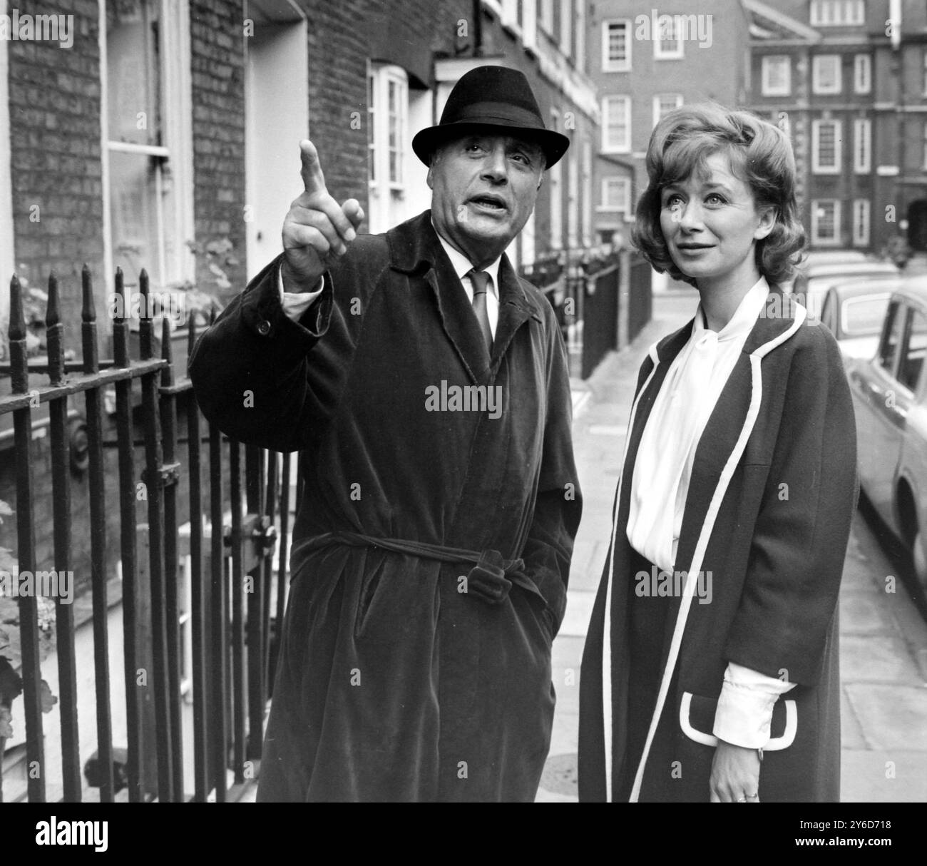 FRENCH ACTOR CHARLES BOYER WITH ACTRESS JANE DOWNS IN LONDON / ; 20 JULY 1963 Stock Photo - Alamy