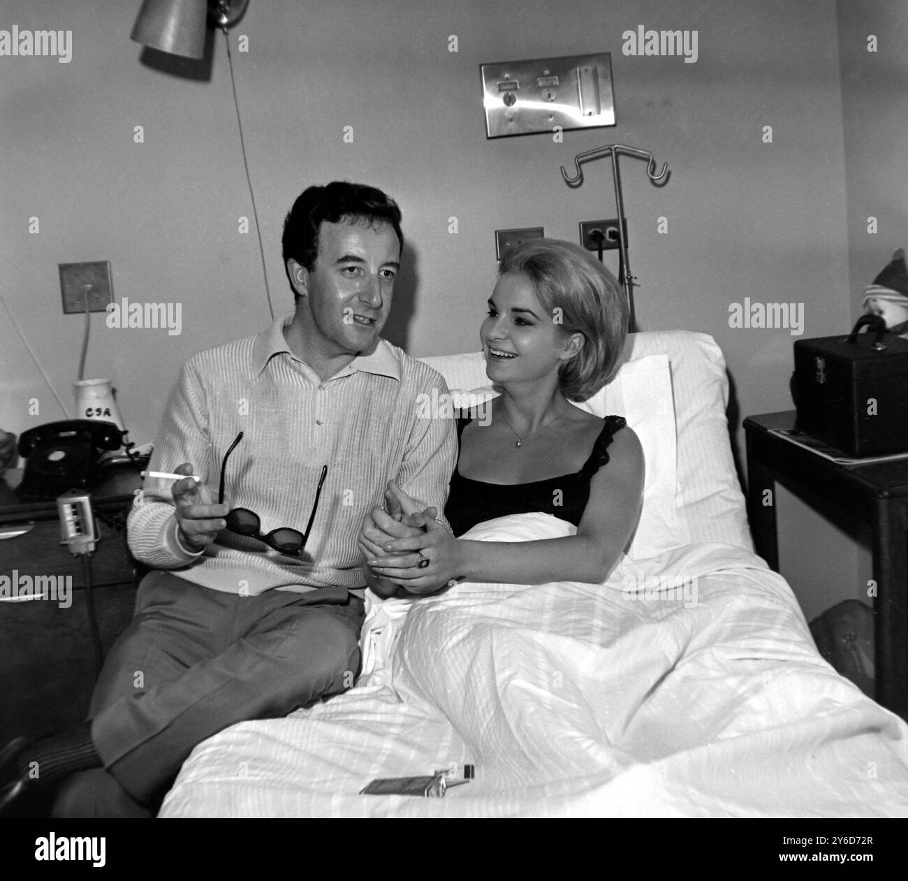 21 JULY 1963 PETER SELLERS VISITS MISS ENGLAND, SUSAN PRATT, IN ...