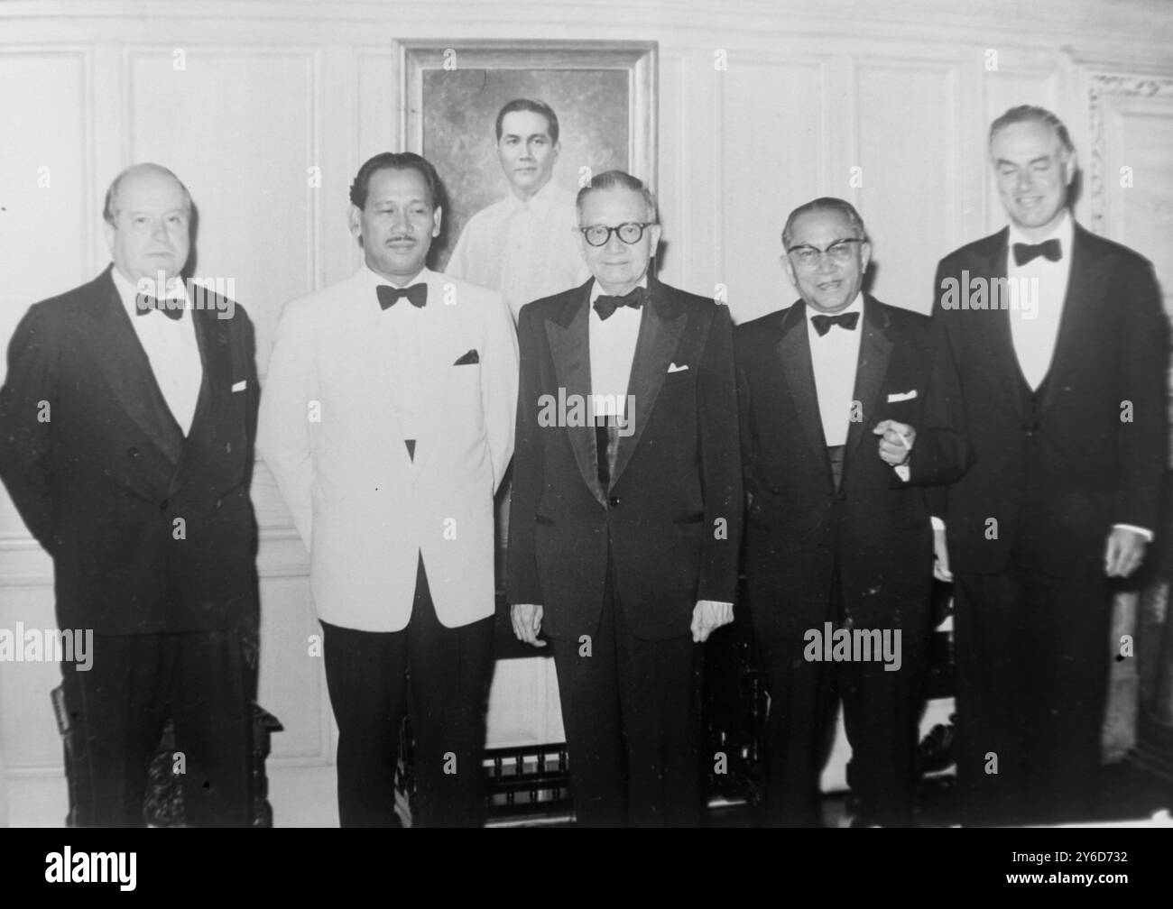 AMBASSADOR OF PHILIPPINE MELQUIADES GAMBOA WITH JOHN PILCHER AND TUNKU ...