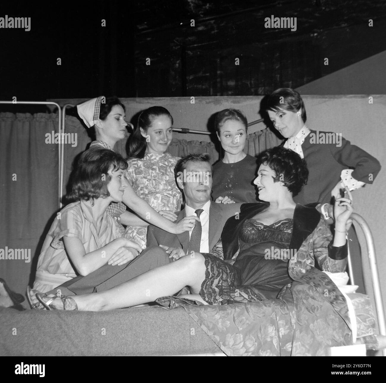 Black actor on set 1960 hi-res stock photography and images - Alamy