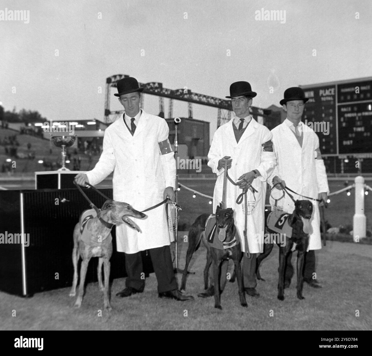 SCURRY GOLD CUP GREYHOUND CLASSIS SEMI-FINAL WINNERS AT CLAPTON STADIUM ...