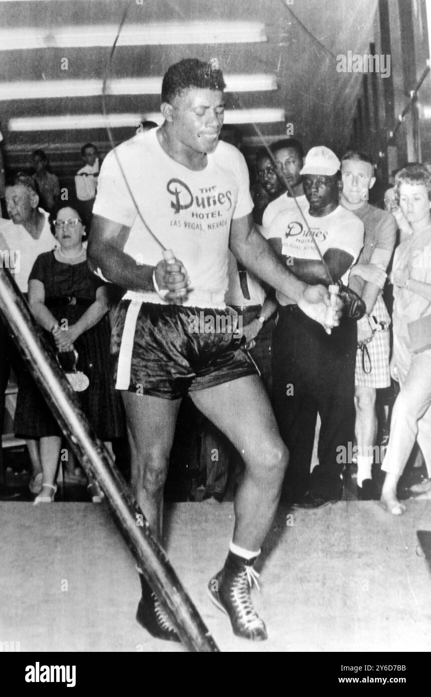 BOXER FLOYD PATTERSON IN TRAING IN LAS VEGAS, NEVADA / ; 18 JULY 1963 ...