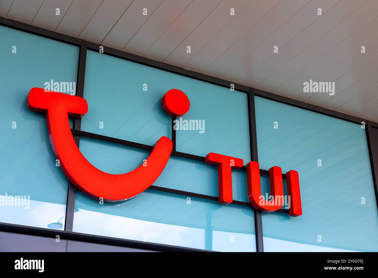 Tui sign hi-res stock photography and images - Alamy