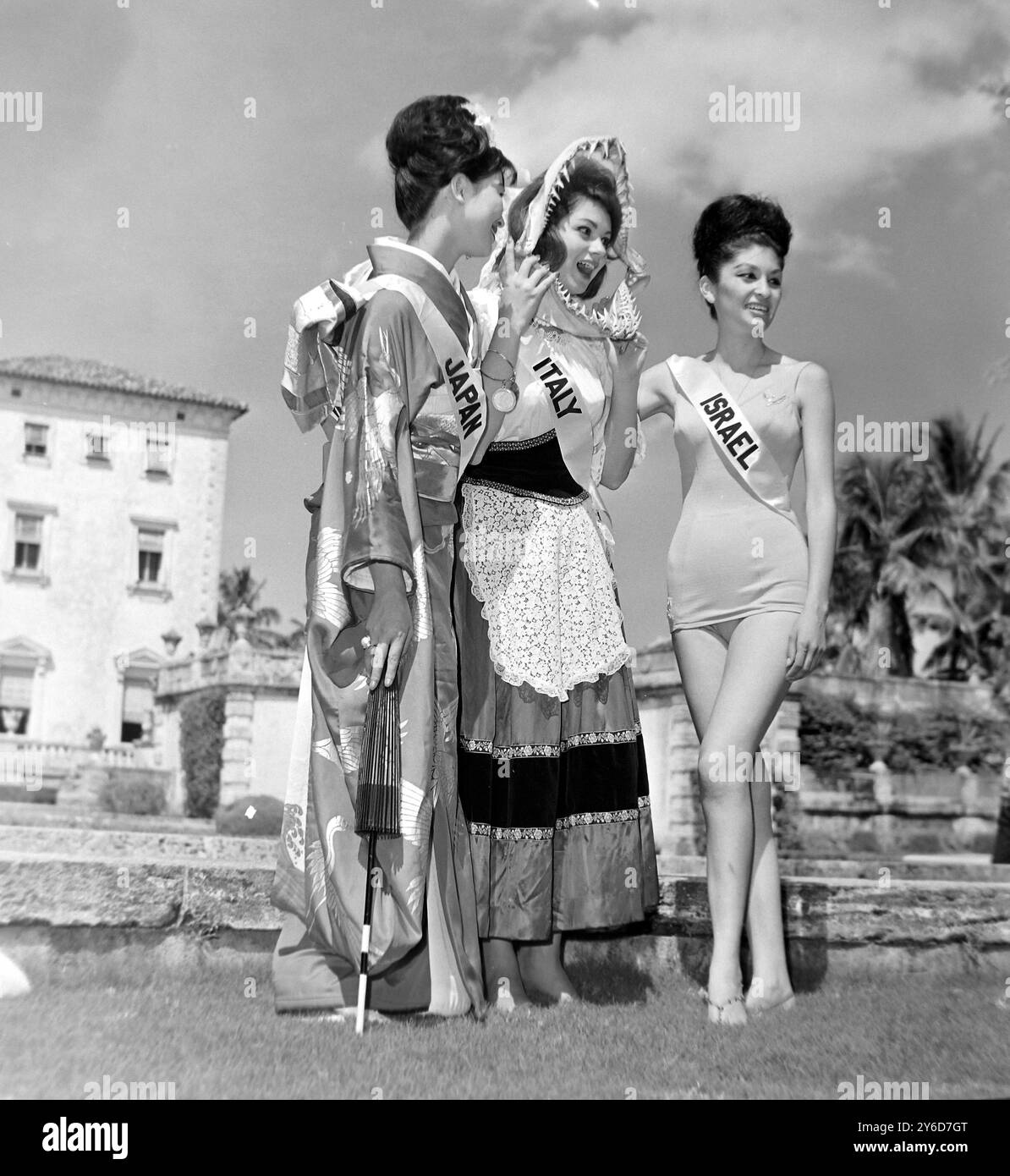 MISS UNIVERSE CONTESTANTS IN MIAMI BEACH - NORIKO ANDO, GIANNA SERRA ...