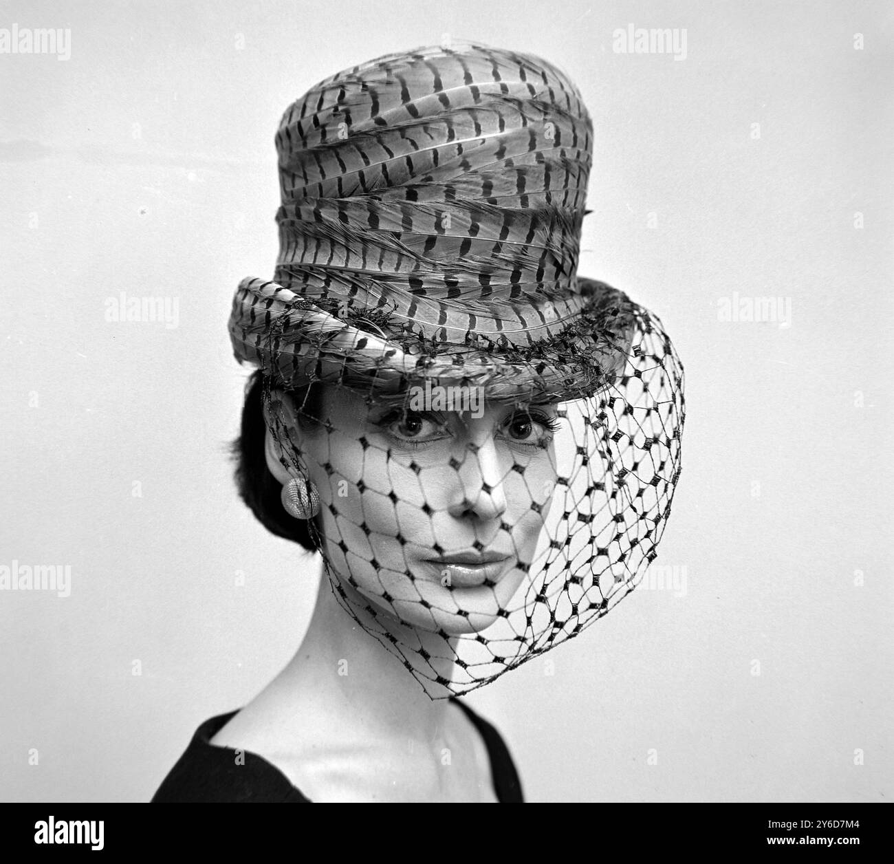 FASHION HAT DESIGN BY GINA DAVIES / ; 15 JULY 1963 Stock Photo - Alamy