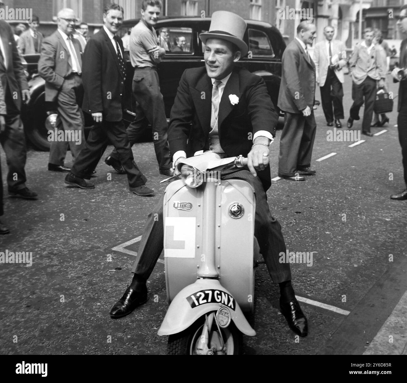 RALLY DRIVERS PAT MOSS AND ERIK CARLSSON WEDDING IN LONDON WITH RACING ...