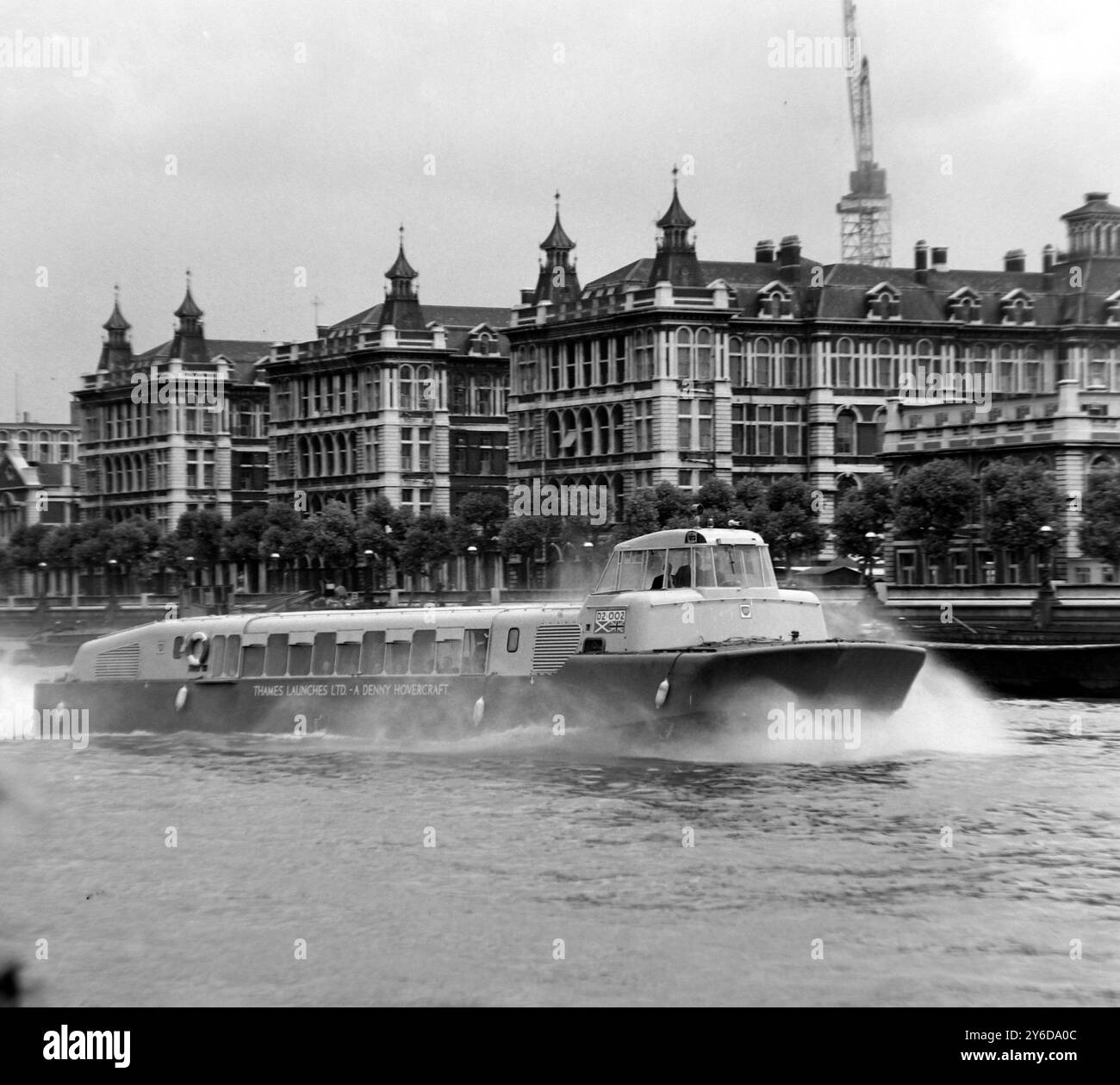 Hoverbus hi-res stock photography and images - Alamy