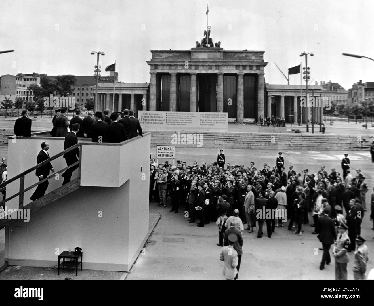 US AMERICAN PRESIDENT JOHN F KENNEDY AT BRANDERBURG GATE AND AT THE ...