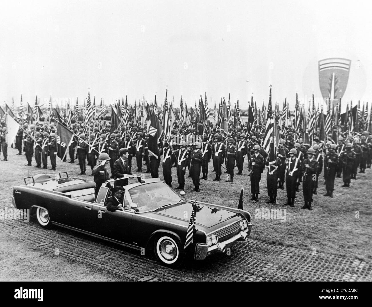 MILITARY PARADE FOR US AMERICAN PRESIDENT JOHN F KENNEDY IN HANAU, WEST ...