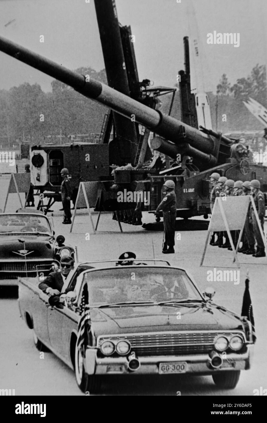 US AMERICAN PRESIDENT JOHN F KENNEDY VIEWING MILITARY BASE IN HANAU ...