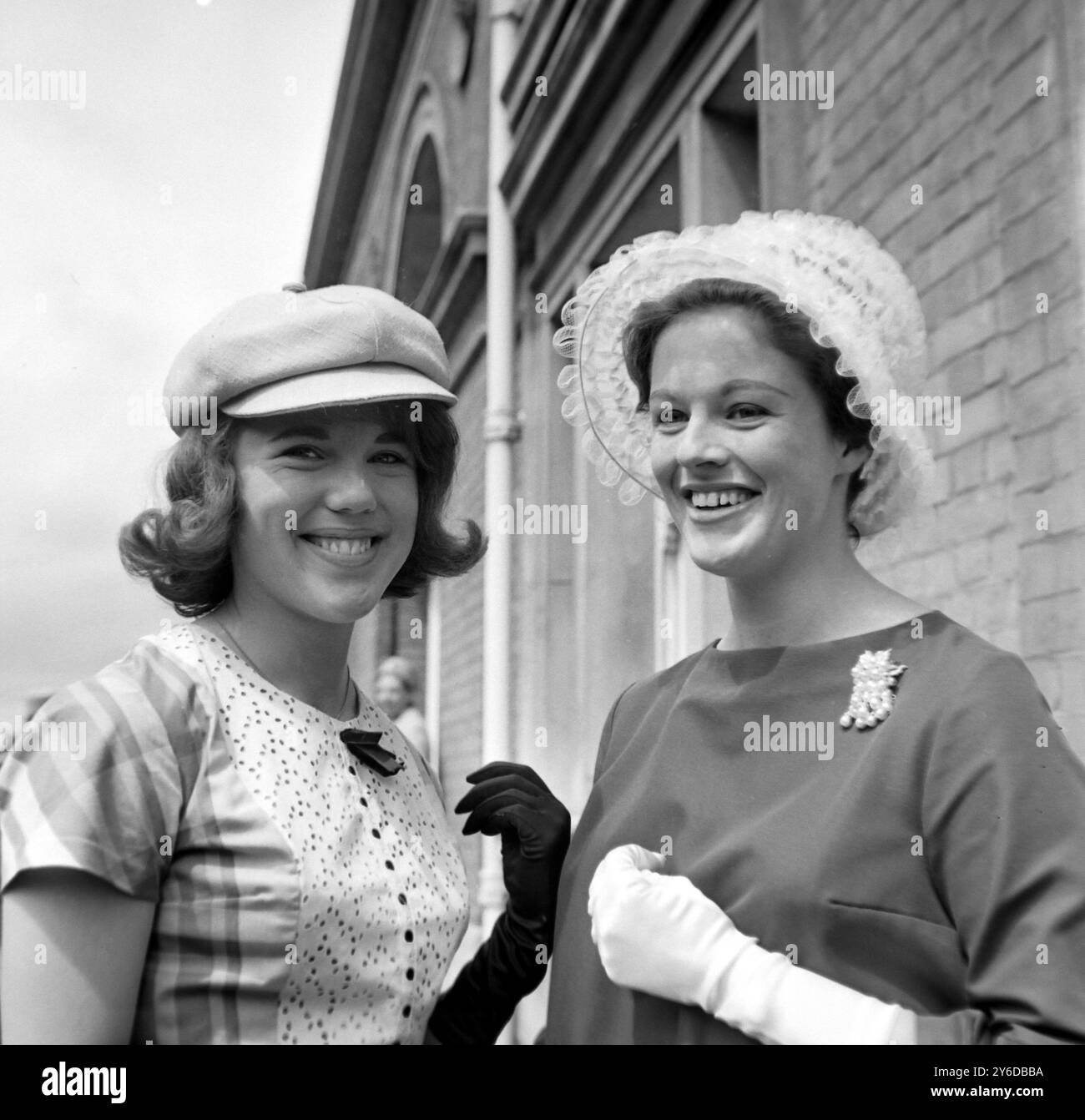 Picture hat ascot hi-res stock photography and images - Alamy