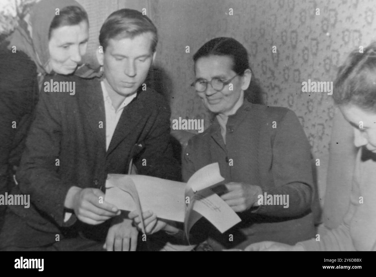 MOTHER AND BROTHER OF WORLD'S FIRST COSMONAUT SPACEWOMAN COSMONETTE ...