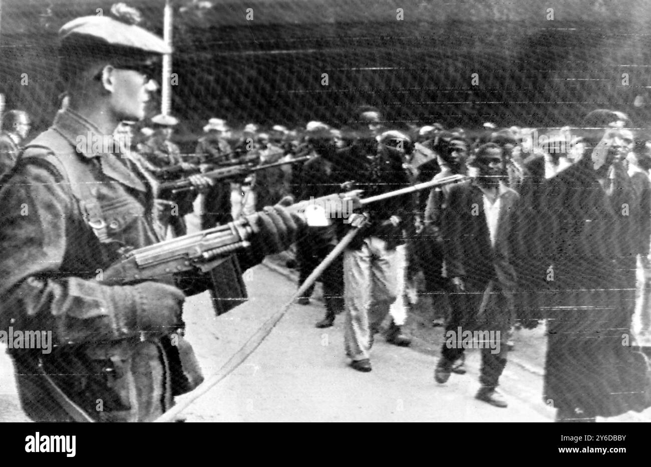 TROOPS ROUND UP THE STRIKERS IN PIGGS PEAK, SWAZILAND ; 18 JUNE 1963 ...