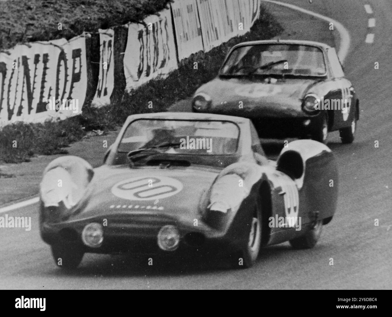 ROVER BRM GAS TURBINE IN ACTION DURING 24 HOUR RACEAT LE MANS IN FRANCE ...