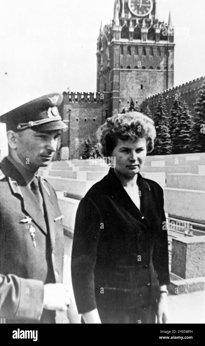 WORLD'S FIRST COSMONAUT COSMONETTE RUSSIAN VALENTINA TERESHKOVA IN ...