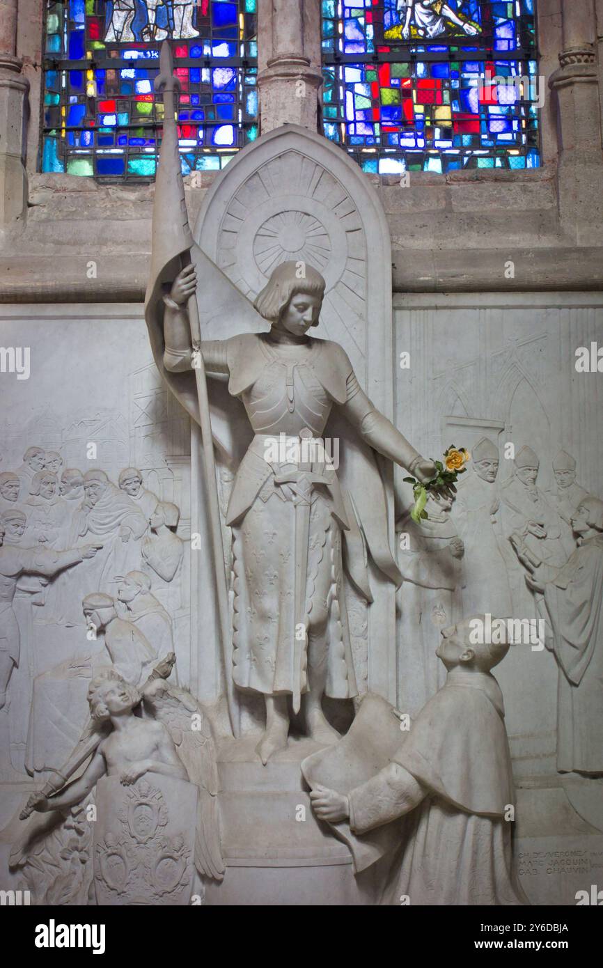 The town of Chartres with it`s famous cathedral. Views around town ...