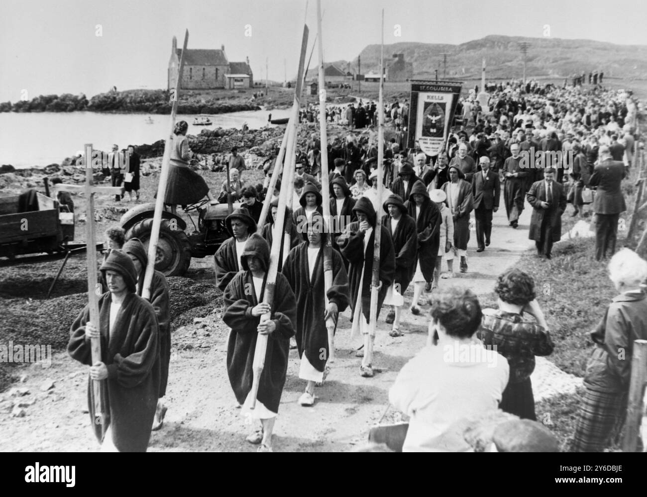 2000 PILGRIMS AT IONA CELEBRATION IN SCOTLAND ; 14 JUNE 1963 Stock ...