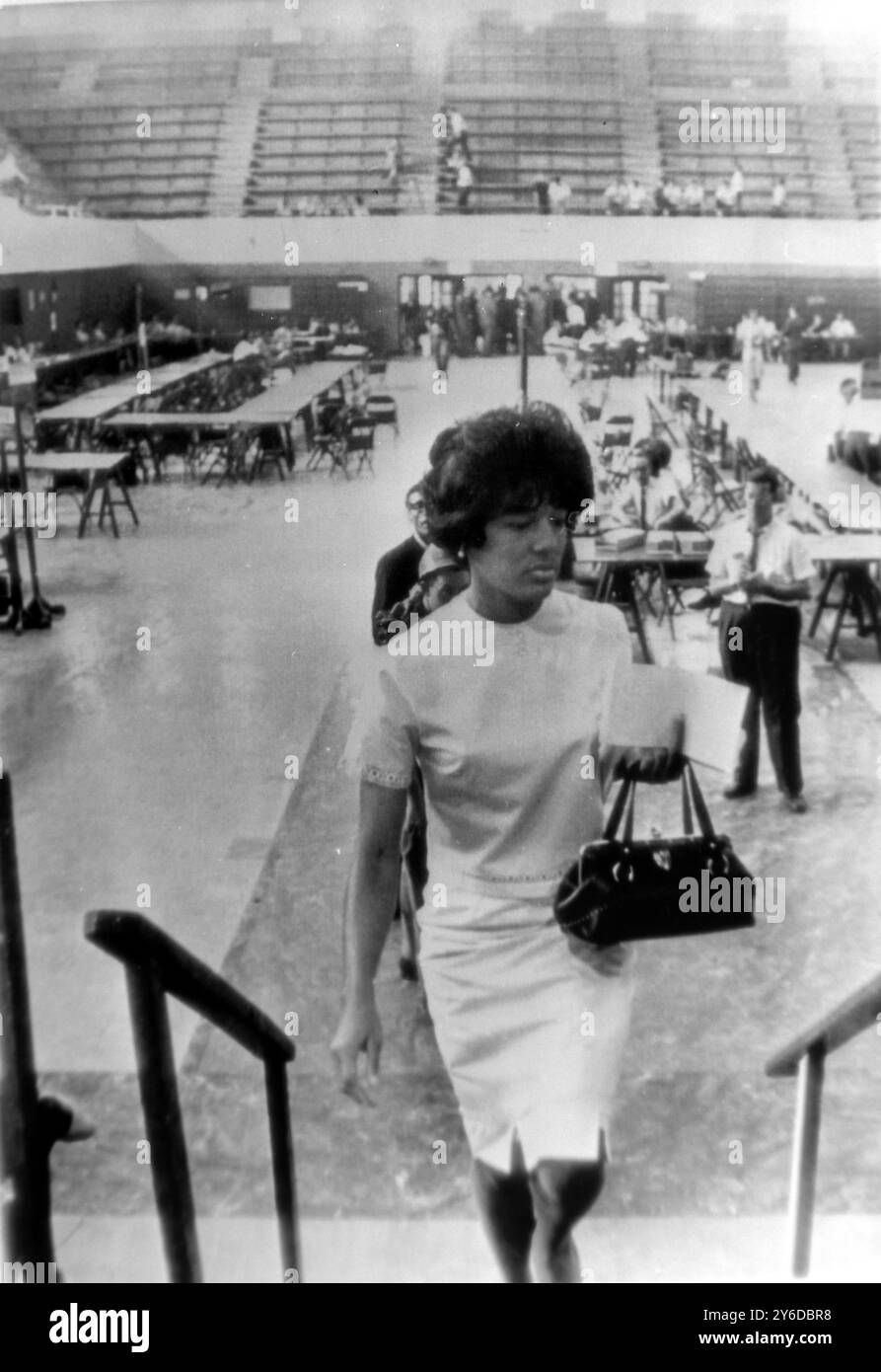 RACIAL SEGREGATION TUSCALOOSA BLACK PEOPLE JOIN UNIVERSITY IN ALABAMA ...