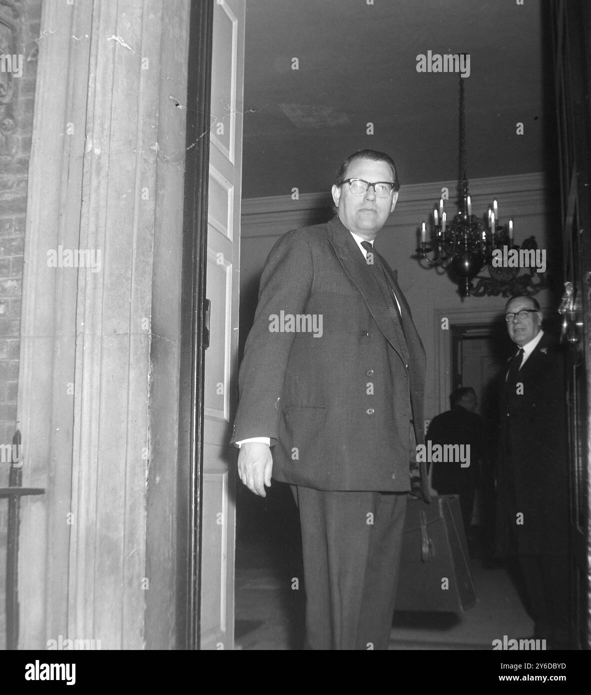 REGINALD MAUDLING ARRIVES AT ADMIRALTY HOUSE IN LONDON / ; 12 JUNE 1963 ...