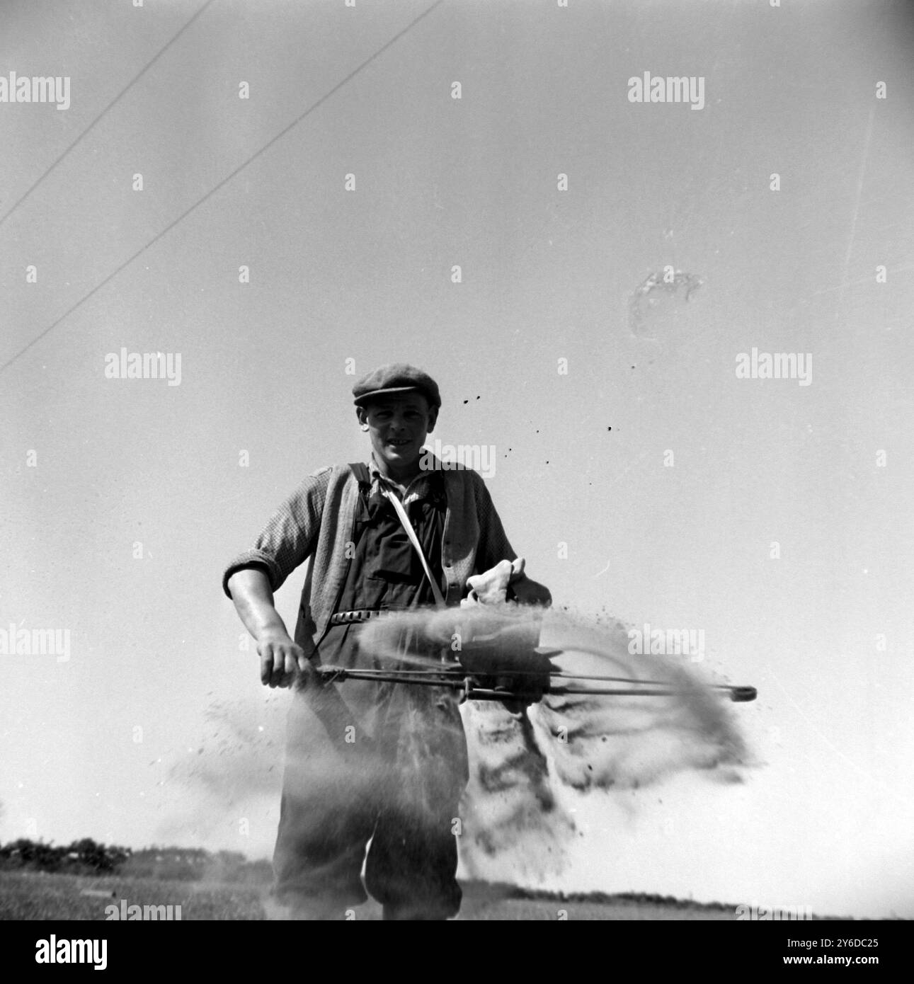 FARMING IMPLEMENT CALLED FIDDLE DRILL ; 11 JUNE 1963 Stock Photo - Alamy