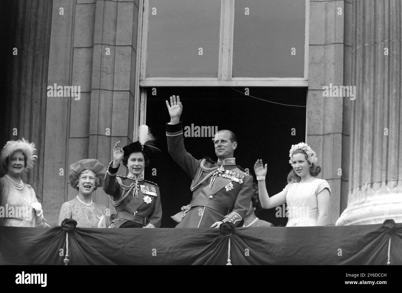 Queen and prince philip 1960s hi-res stock photography and images - Alamy