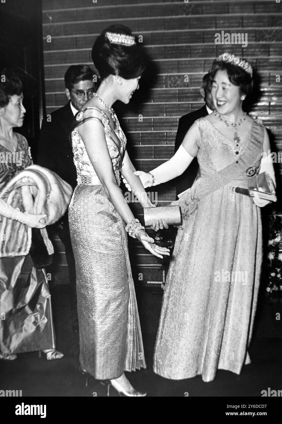 EMPRESS NAGAKO AND QUEEN OF THAILAND SIRIKIT GREETED IN TOKYO ; 10 JUNE ...