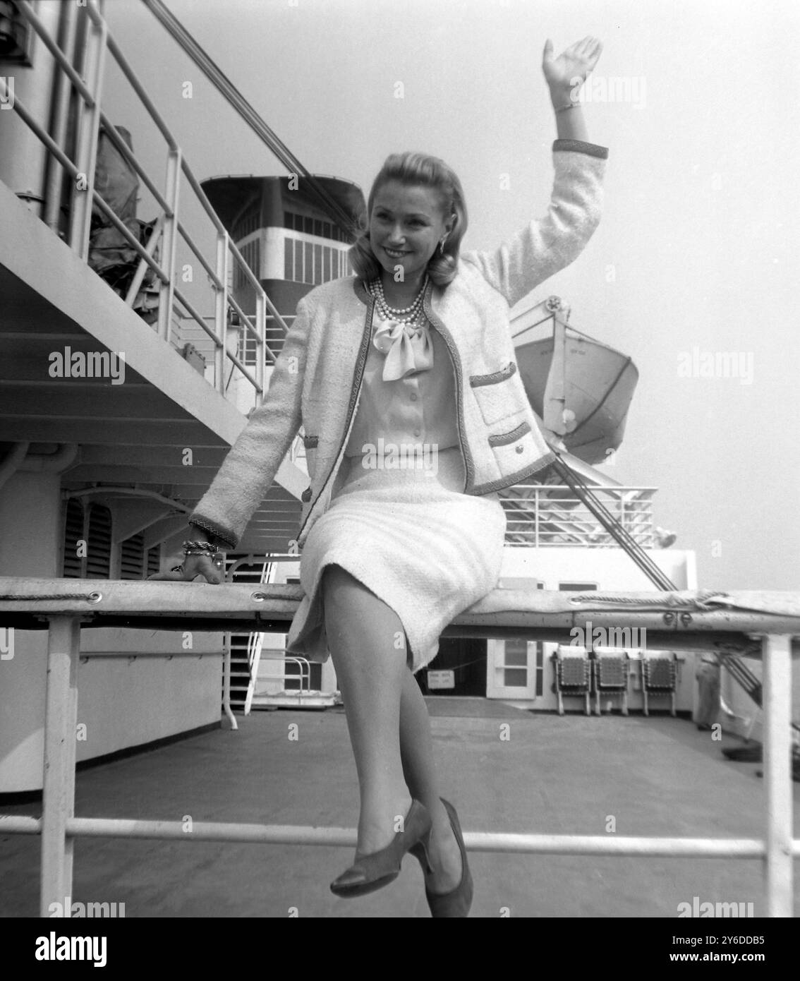 BRIDGET TRIST HOLT IN SOUTHAMPTON / ; 30 MAY 1963 Stock Photo - Alamy