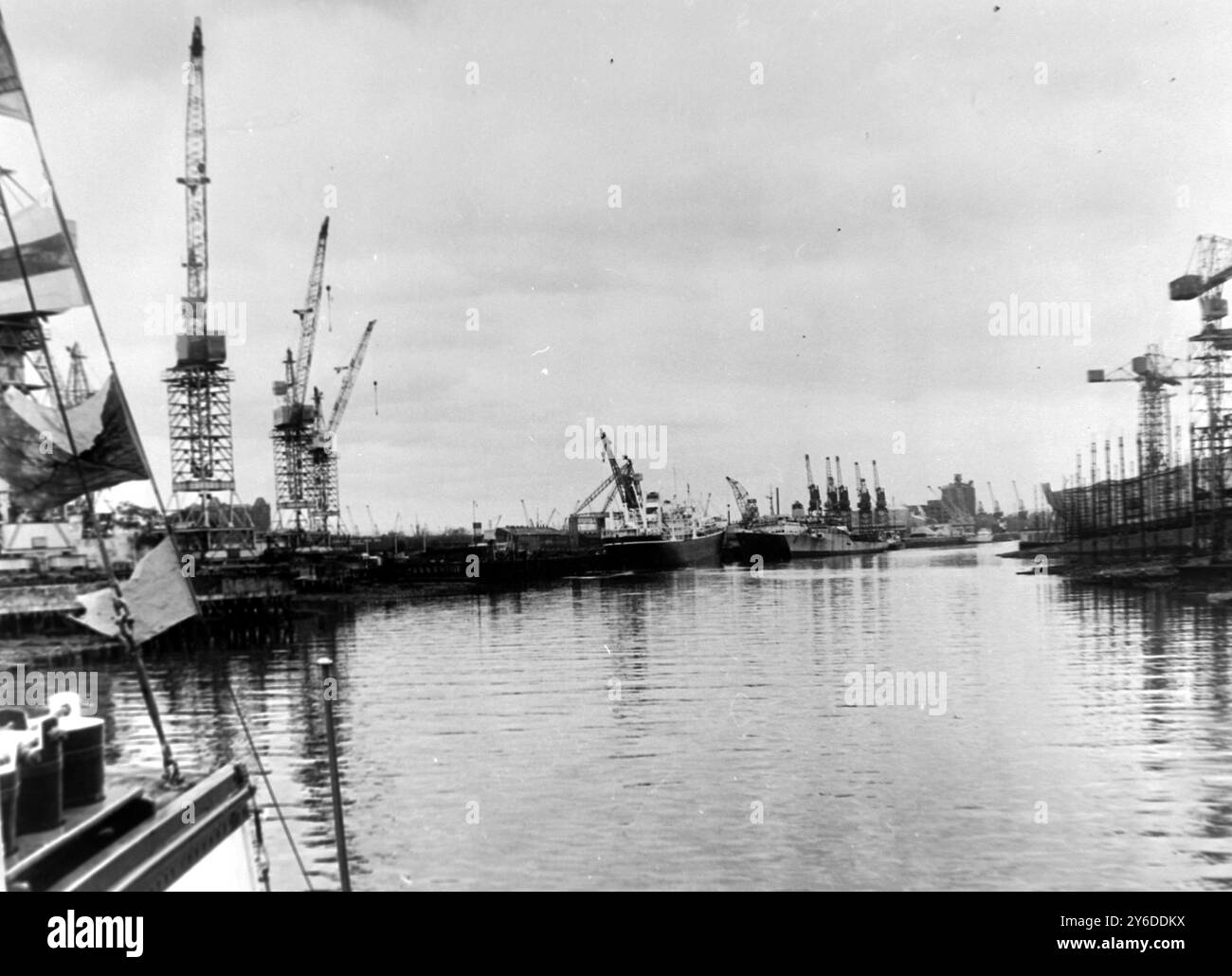 SHIPYARD DEPRESSION IN GLASGOW, SCOTLAND ; 29 MAY 1963 Stock Photo - Alamy