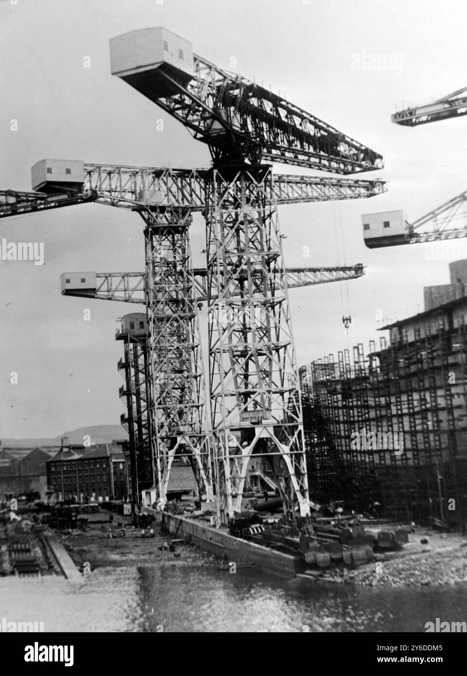 SHIPYARD DEPRESSION IN GLASGOW, SCOTLAND ; 29 MAY 1963 Stock Photo - Alamy