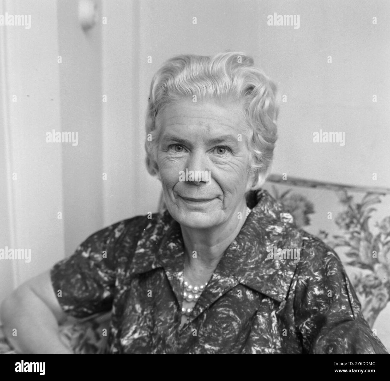 VICTORIA KING FARLOW IN LONDON ; 29 MAY 1963 Stock Photo - Alamy