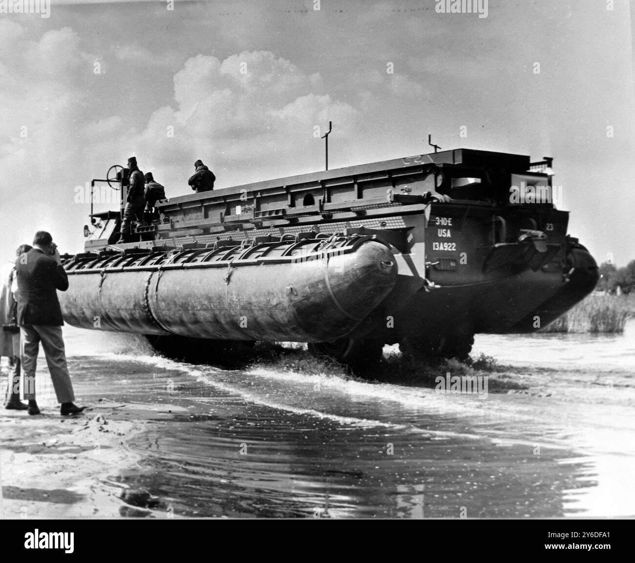 US ARMY IN BERLIN USING MOTORISED SELF CONTAINED PONTOON BRIDGE SECTION ...